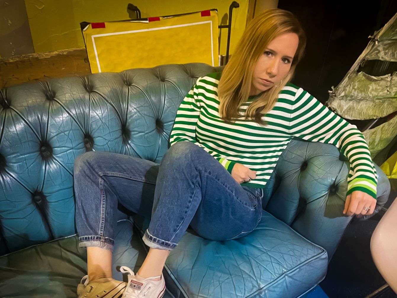 Pop/Review MADDY CARTY – Not A Fan - SONGSCOPE