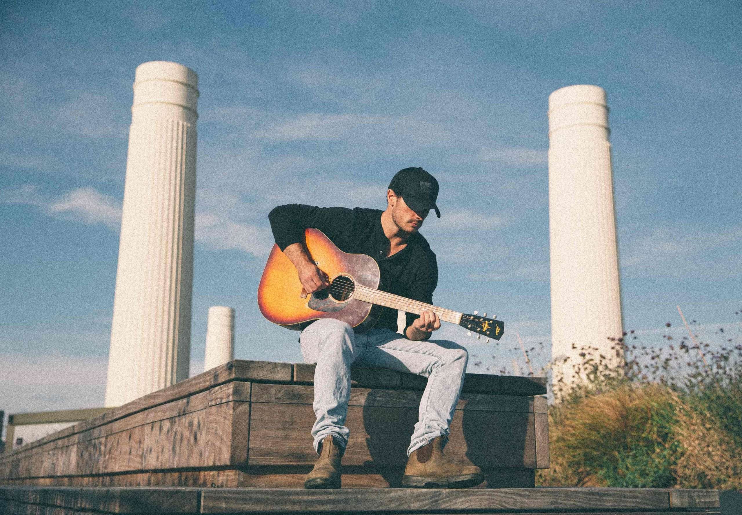 COUNTRY/Review CHRIS ERASMUS – Shotgun - SONGSCOPE